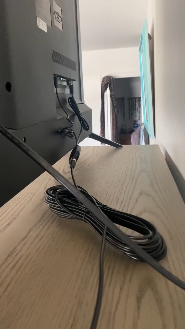 Watch 2025 TV Antenna,1200 Miles Long Range TV Antenna, HD Digital TV ...