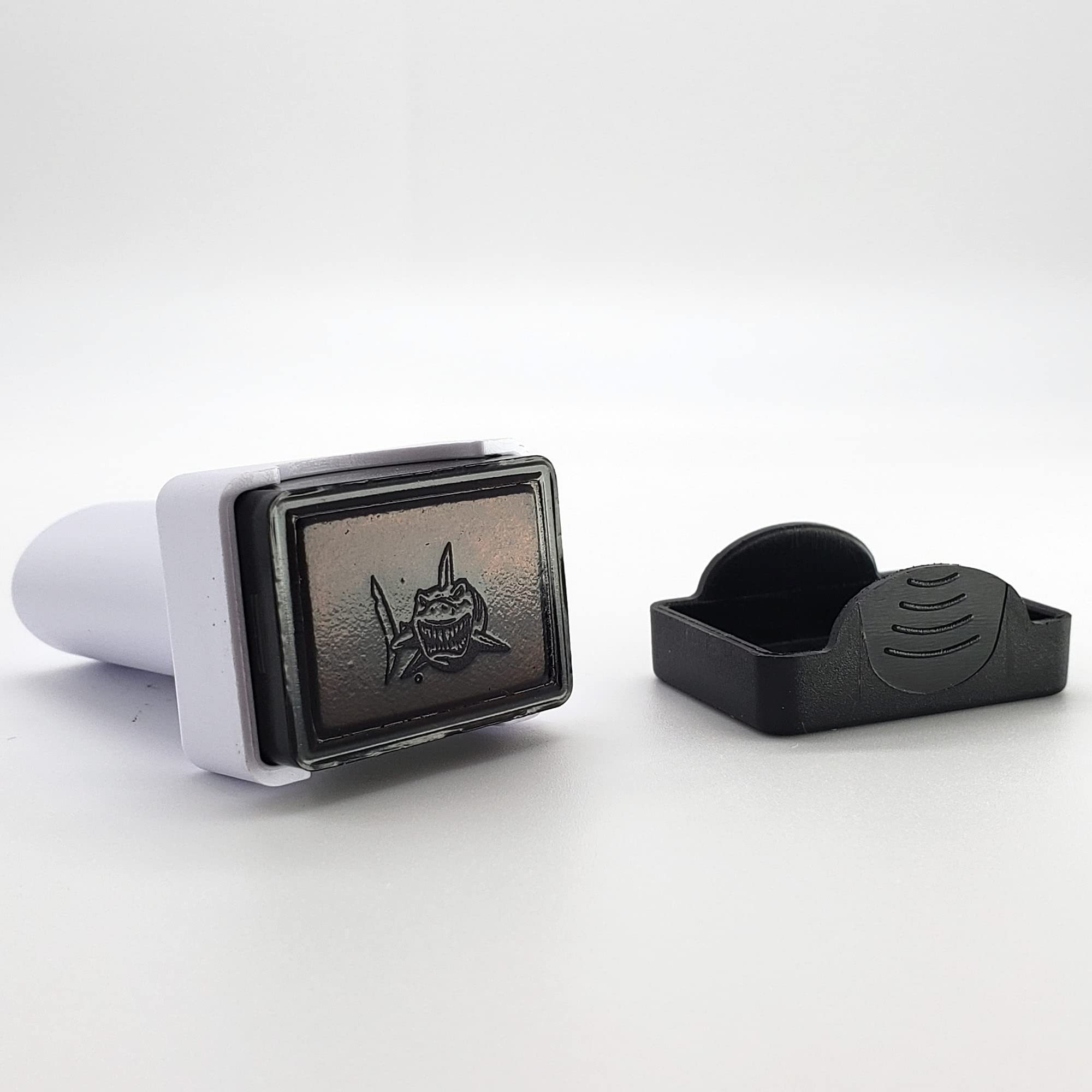 Snapklik.com : White Shark Golf Ball Stamp, Golf Ball Stamper, Self ...