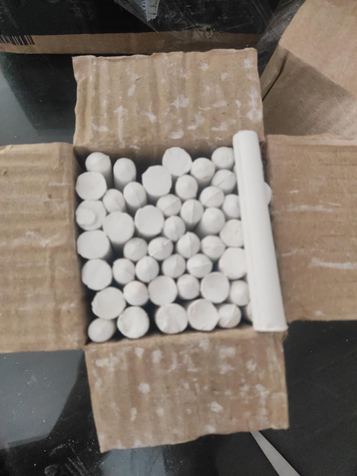 SSKR Dustless Chalks White Limestone Slate Pencils Chalk Piece full ...