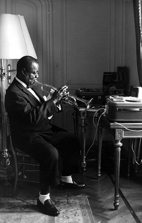 Amazon.com: Louis Armstrong playing a trumpet Photo Print (8 x 10 ...