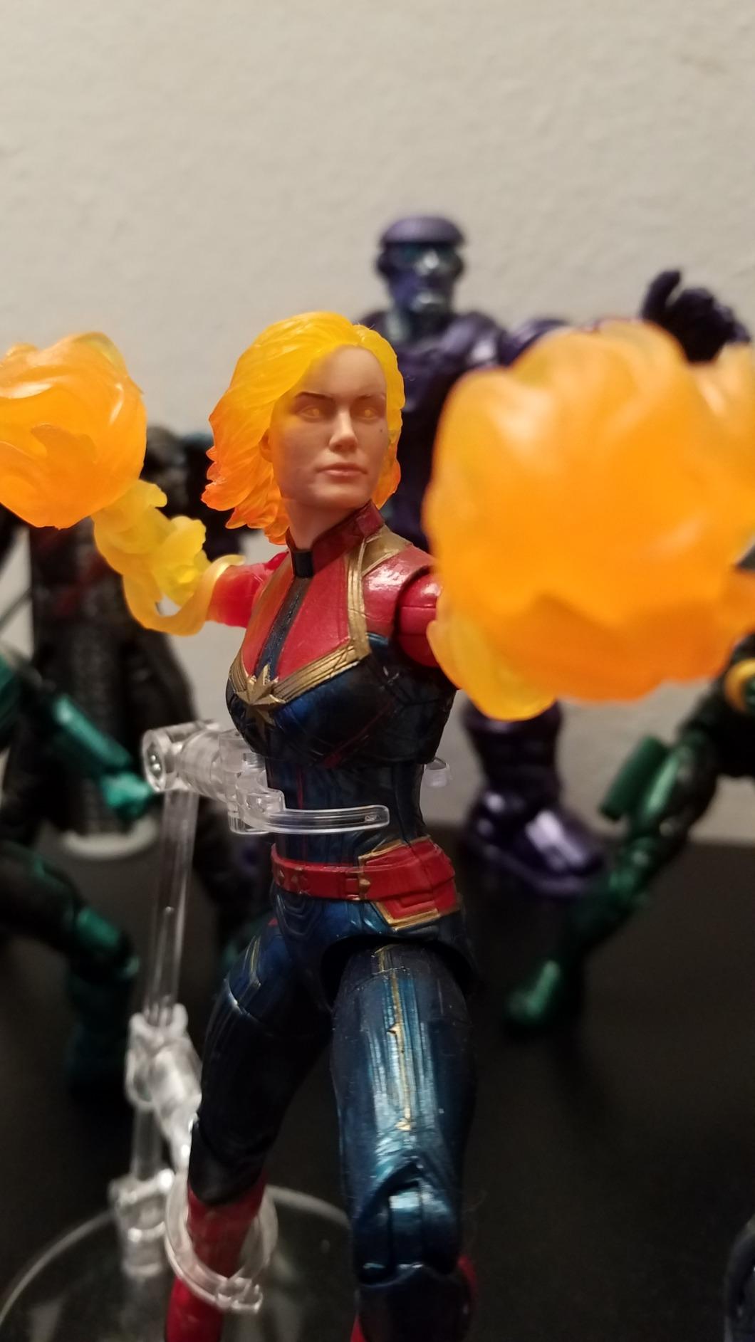 Amazon.com: Captain Marvel Legends Figure (Binary Form) : Toys & Games