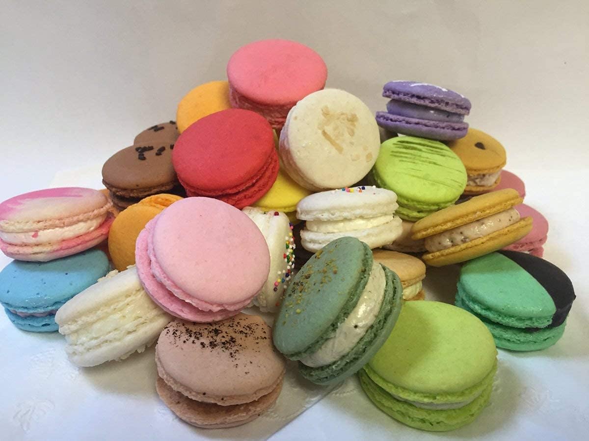 Amazon.com : Macaron - Mixed Box of 12 French Macarons,Gourmet Cookie ...