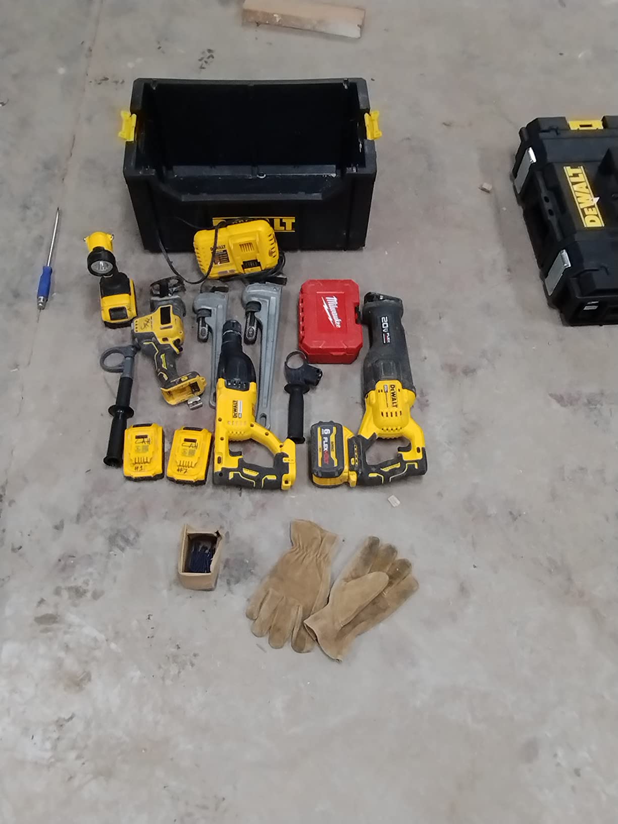 $42/mo - Finance DEWALT ToughSystem Radio and Battery Charger ...