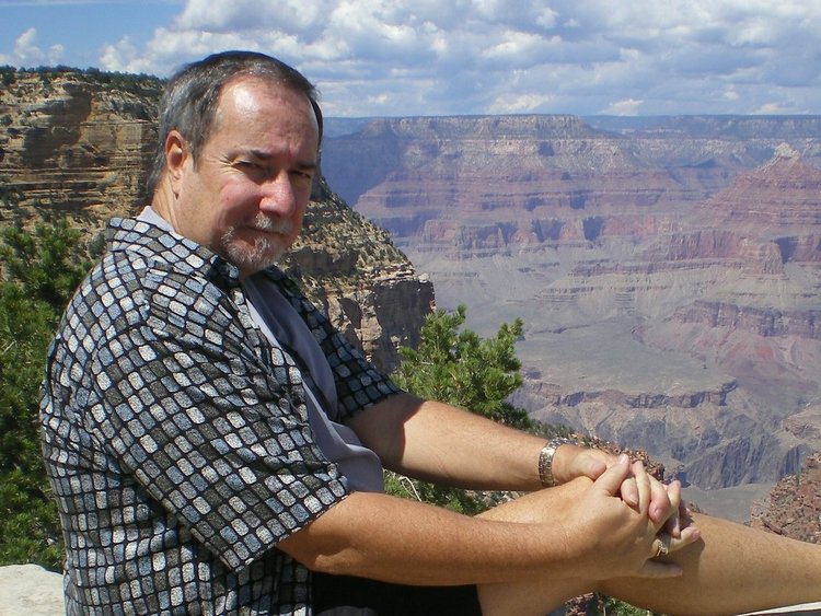 Amazon.com: Tim Holloway: books, biography, latest update