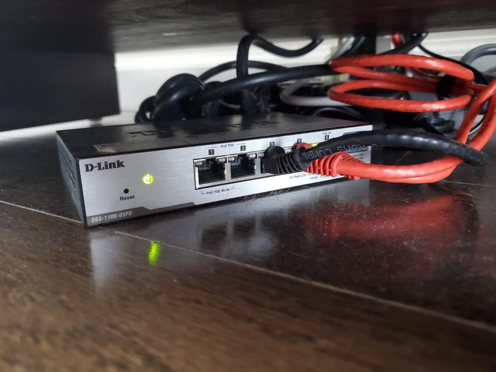 Amazon.com: D-Link PoE Switch, 5 Port Smart Managed Gigabit Ethernet ...