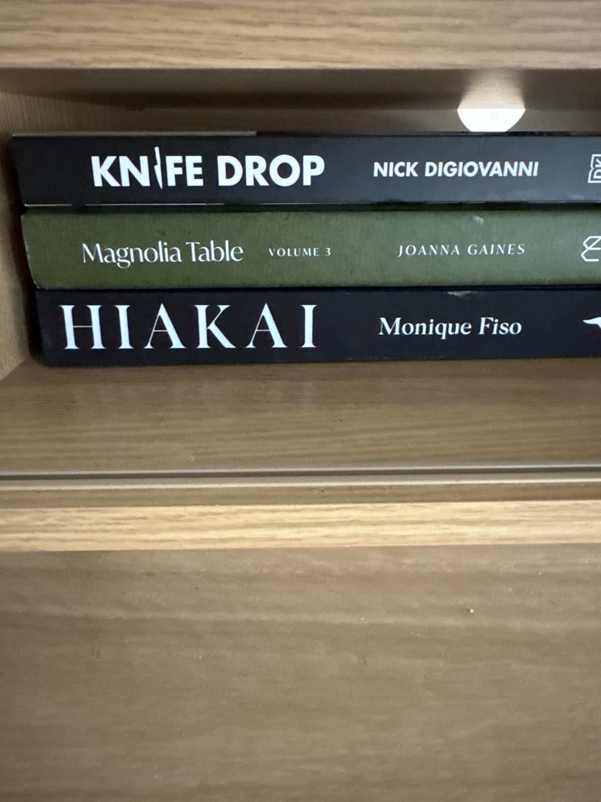 Hiakai: Modern Maori Cuisine : Fiso, Monique: Amazon.com.au: Books