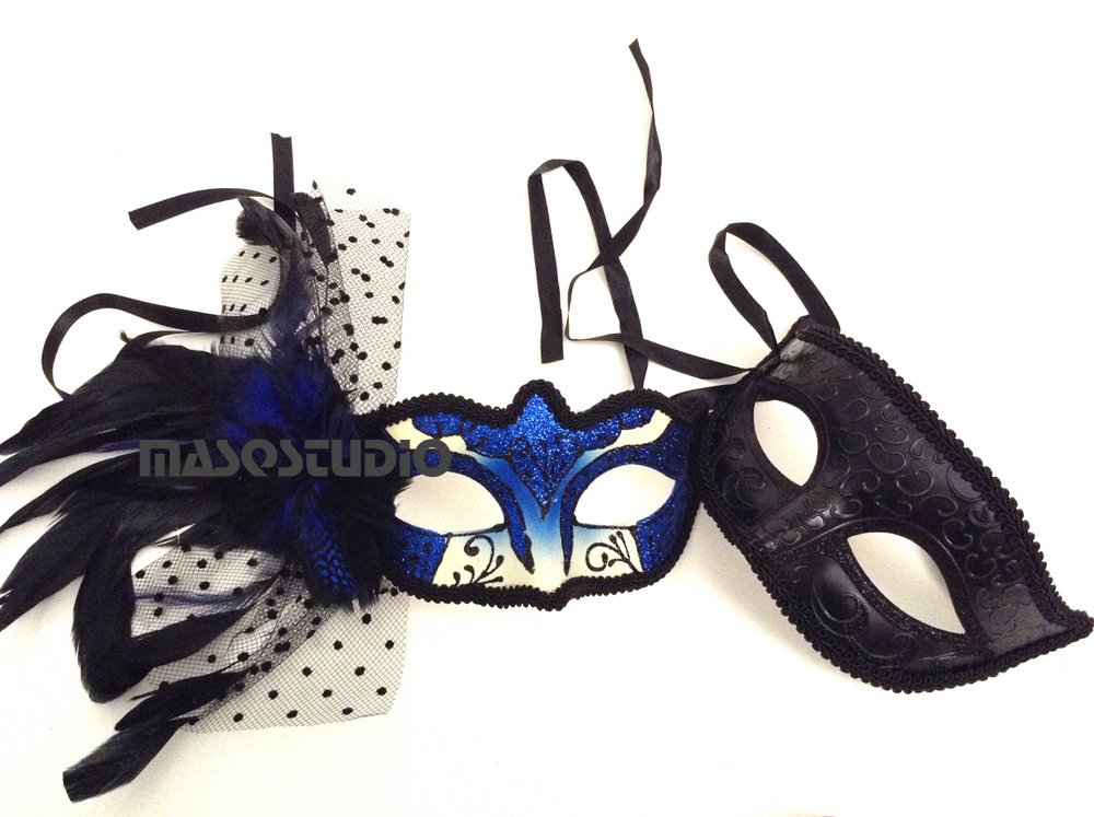 Blue Masquerade Masks With Feathers