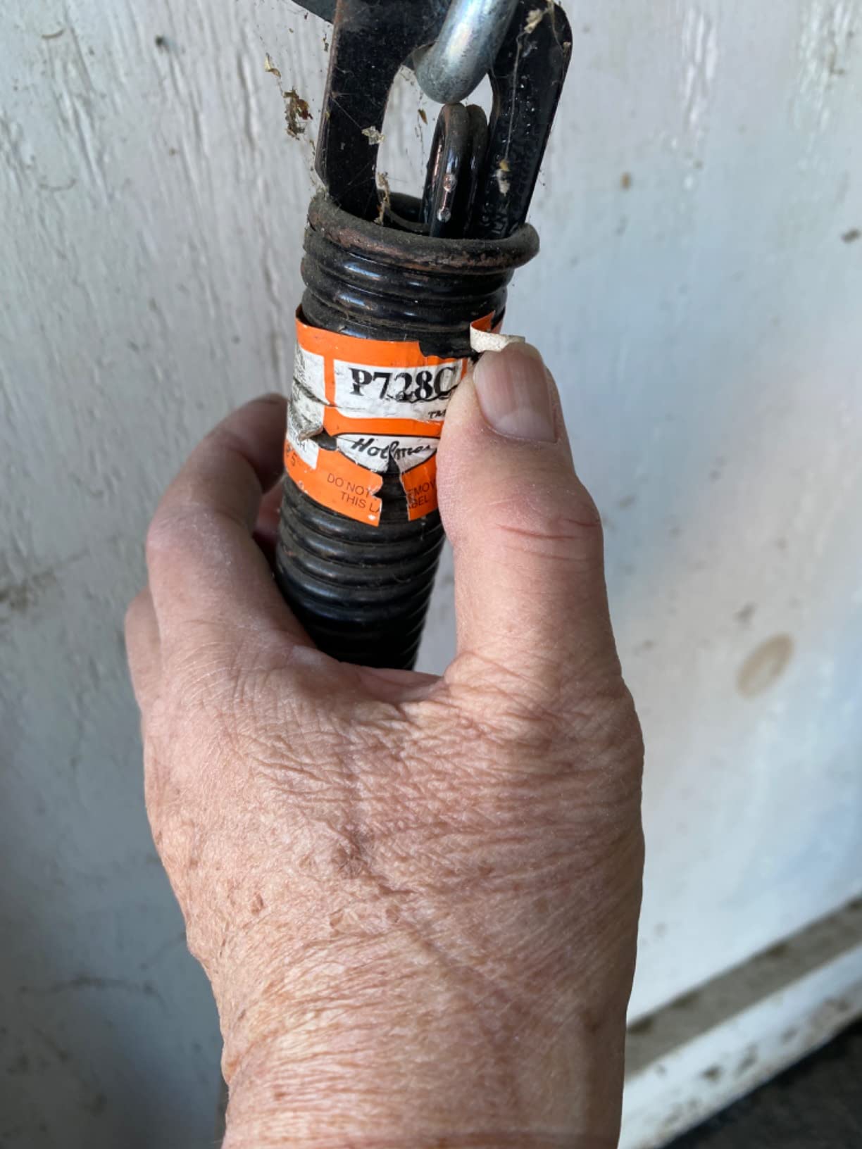 Amazon.com: P728 28-Inch Plug-End Garage Door Spring (.177" #7 Wire ...