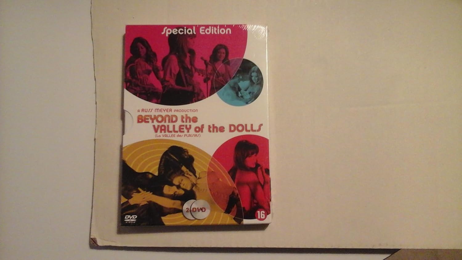 Beyond The Valley Of The Dolls [DVD] [Steelbook]: Amazon.co.uk: Dolly ...