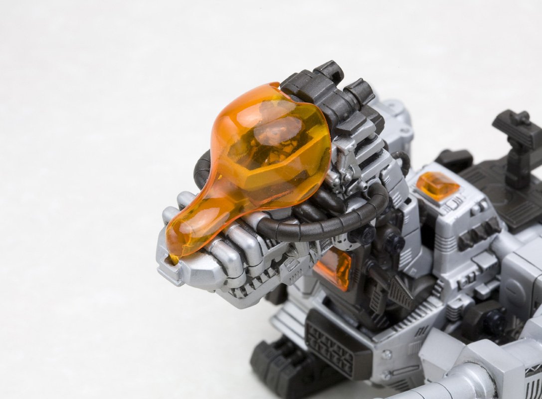 Zoids Ultrasaurus ZOIDS: AZ 07 Death Saurer Dinosaur Type Plastic