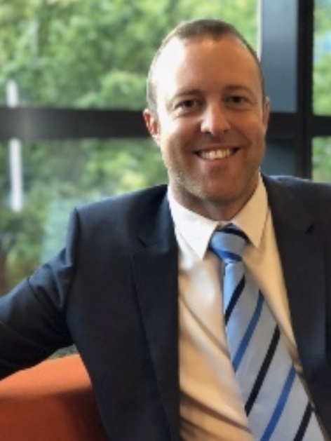 Amazon.co.uk: Chris Headon: books, biography, latest update