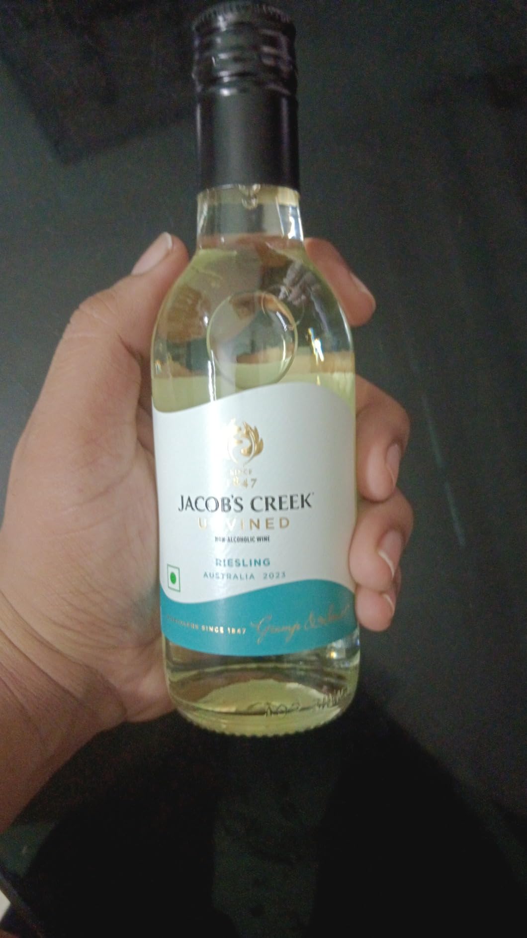 Jacob’s Creek UNVINED Riesling Non Alcoholic Wine, 187 Ml : Amazon.in ...
