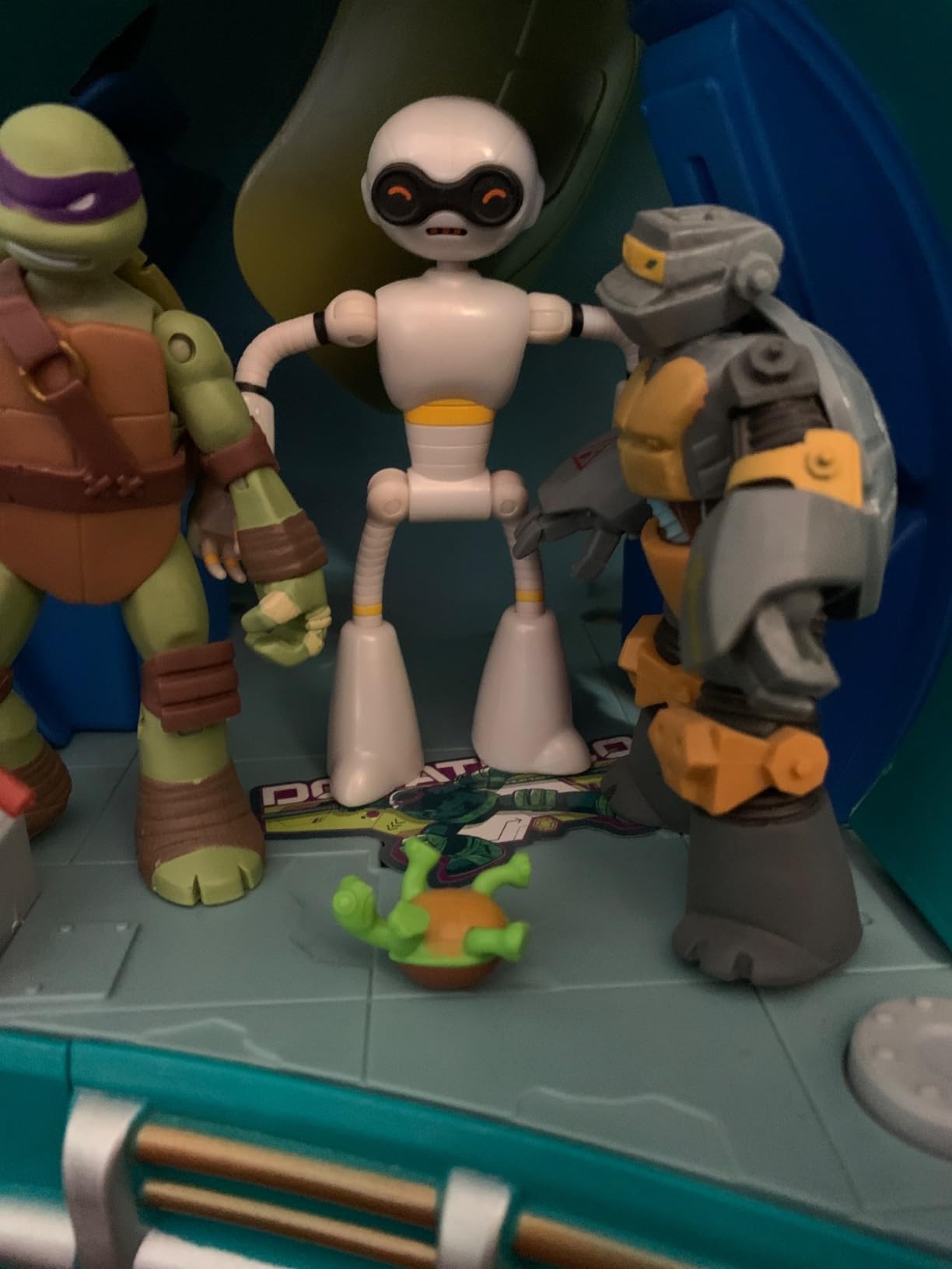 Amazon.com: Teenage Mutant Ninja Turtles Mutant Mayhem Mutagen Ooze ...