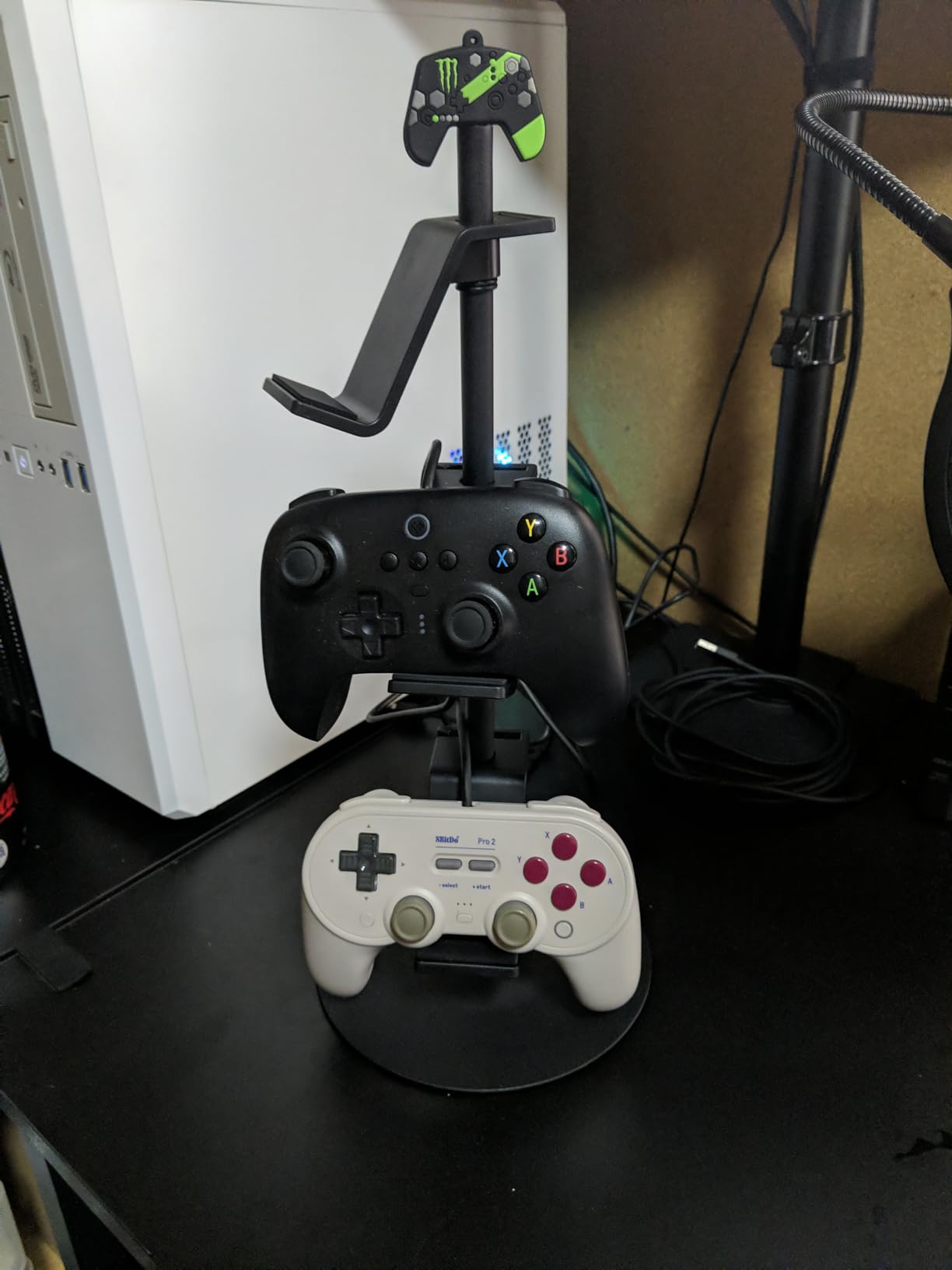 Amazon｜山崎実業(Yamazaki) ゲームコントローラー収納ラック ブラック 約W17XD17XH38.5cm スマート 置いたまま ...