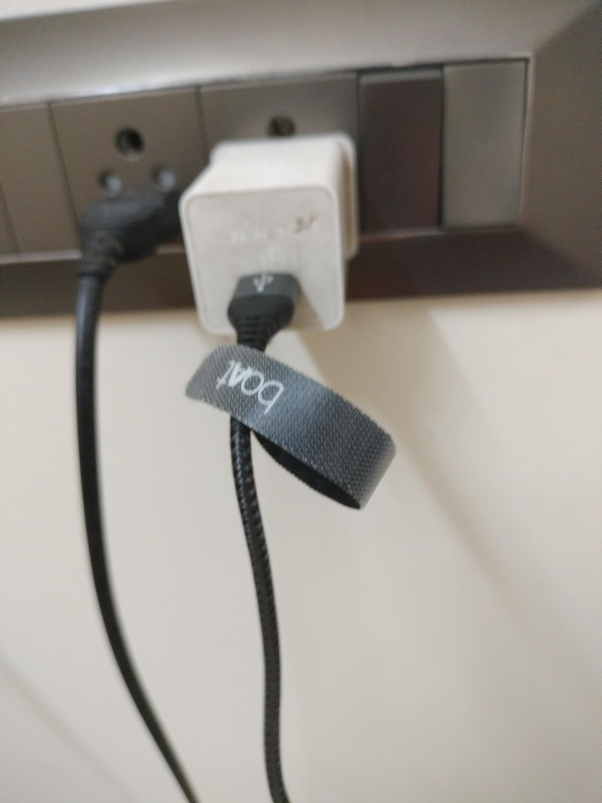 boAt Deuce USB 300 2 in 1 Type-C & Micro USB Stress Resistant, Sturdy ...