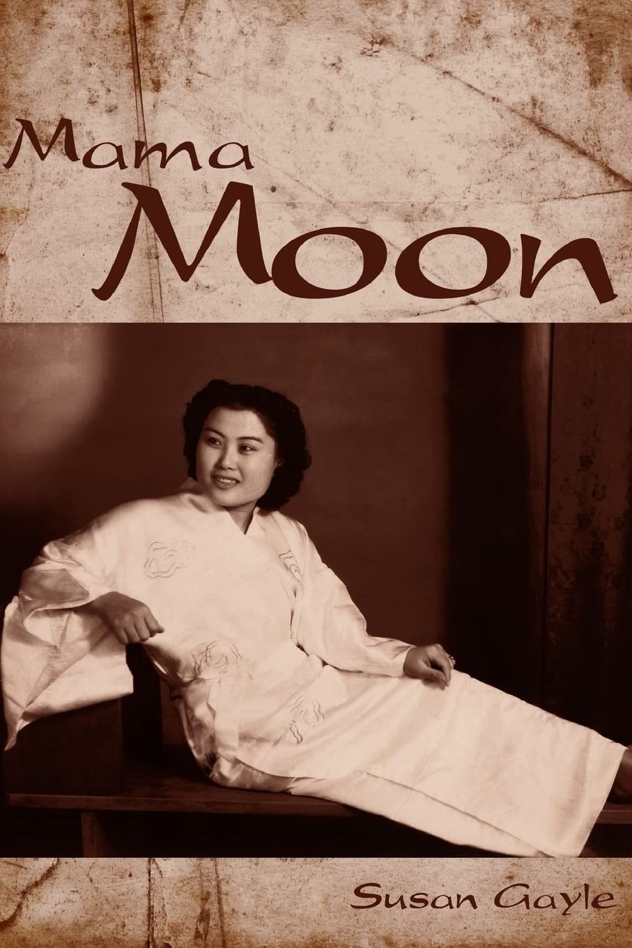 Amazon.com: Mama Moon: A Testament to the Human Spirit: 9781439229903 ...