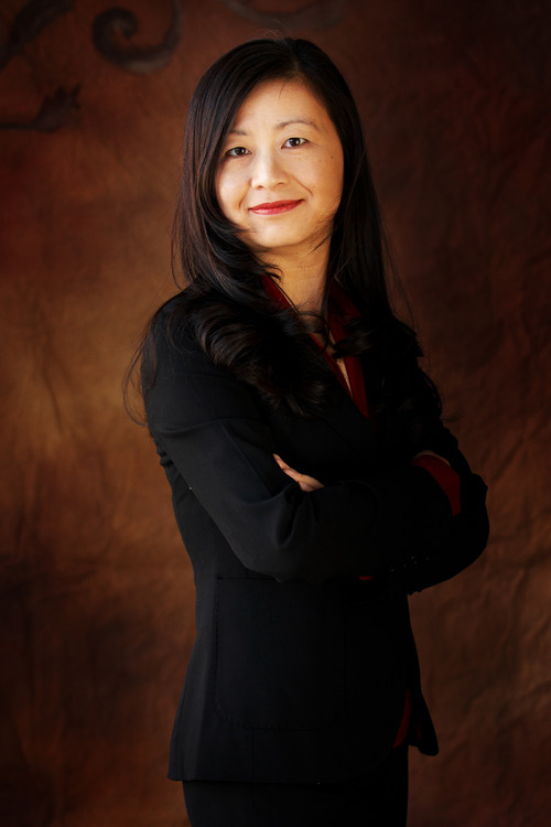 Amazon.com: Min Gong: books, biography, latest update