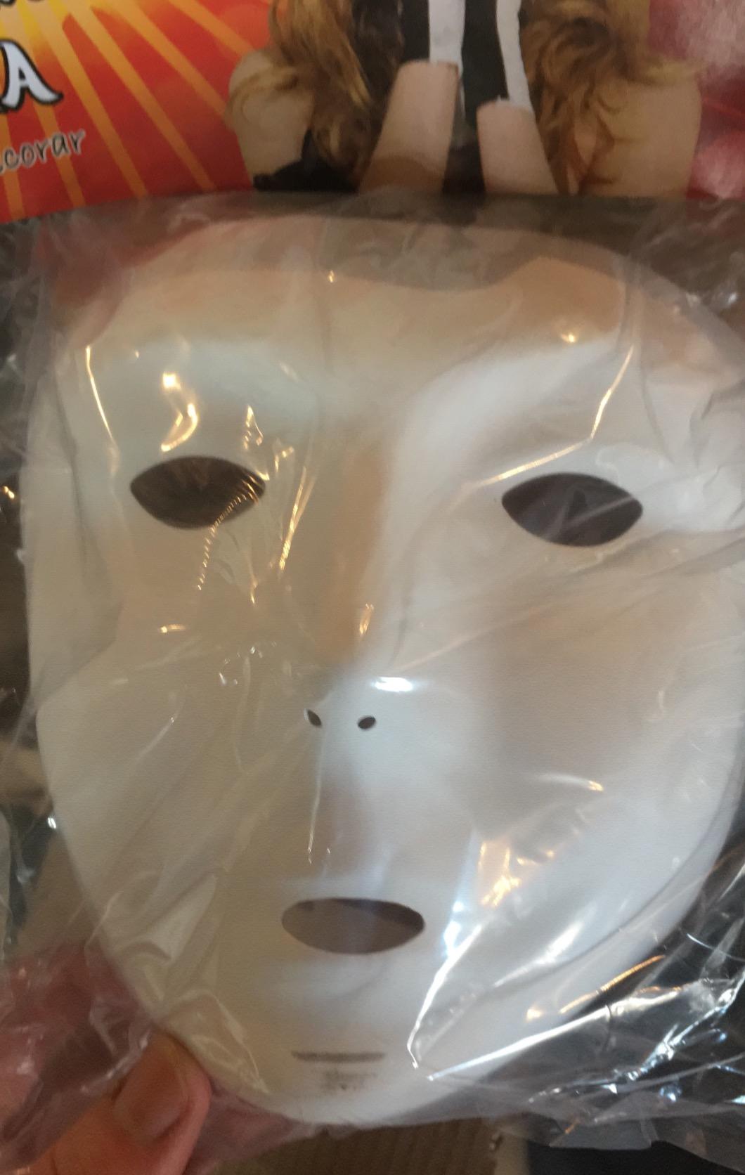 White Plastic Mask : Amazon.co.uk: Outlet