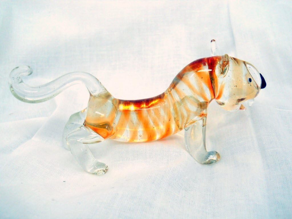Amazon.com: Hand Blown Glass Tiger Figurine: Collectible Figurines ...