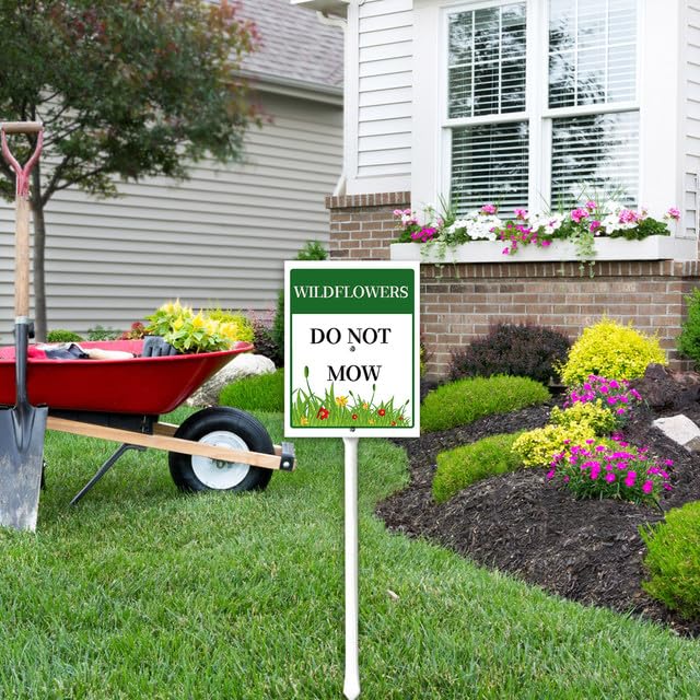 Landscaping Around Signs Im OBSESSED With How This Easy And Affordable