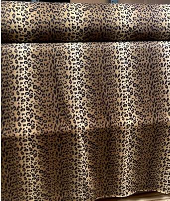 Tela de forro polar con estampado de guepardo realista por The Yard or ...