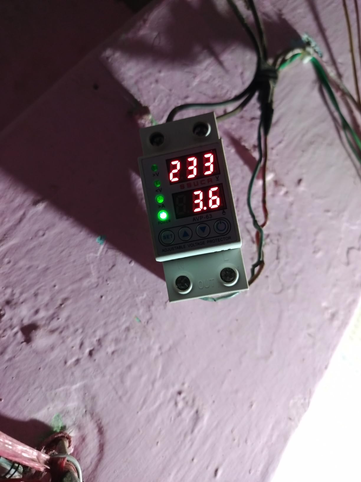 SSUCA Automatic Over Under Voltage Output Overload Protection for Home ...