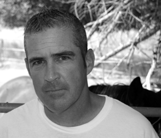 Winger (Bestselling Teen Fiction): Andrew Smith, Sam Bosma: 9781442444935: Amazon.com: Books