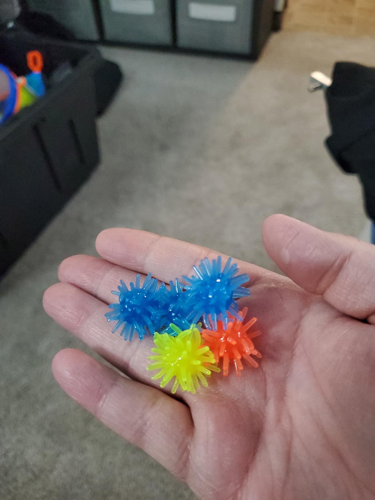 Amazon.com: Window Crawlers Wall Climbers Rolling Sticky Toys (1 Pack ...