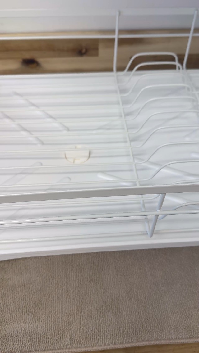 Watch Everything that I love about this drying rack on Amazon Live