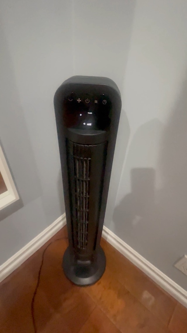 Watch Omni Breeze Premium Tower Fan with Internal Oscillation on Amazon ...