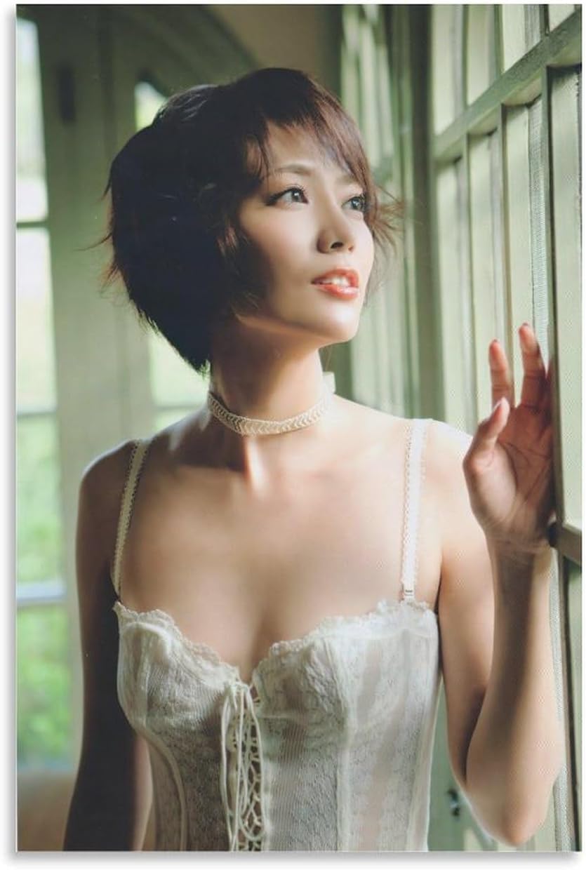 Amazon.co.jp: generic村井美樹水着ポスター女優歌手アイドル画像151ポスター装飾絵画キャンバスウォールアートリビングルームベッドルーム絵画アンフレームスタイル12x18 ...