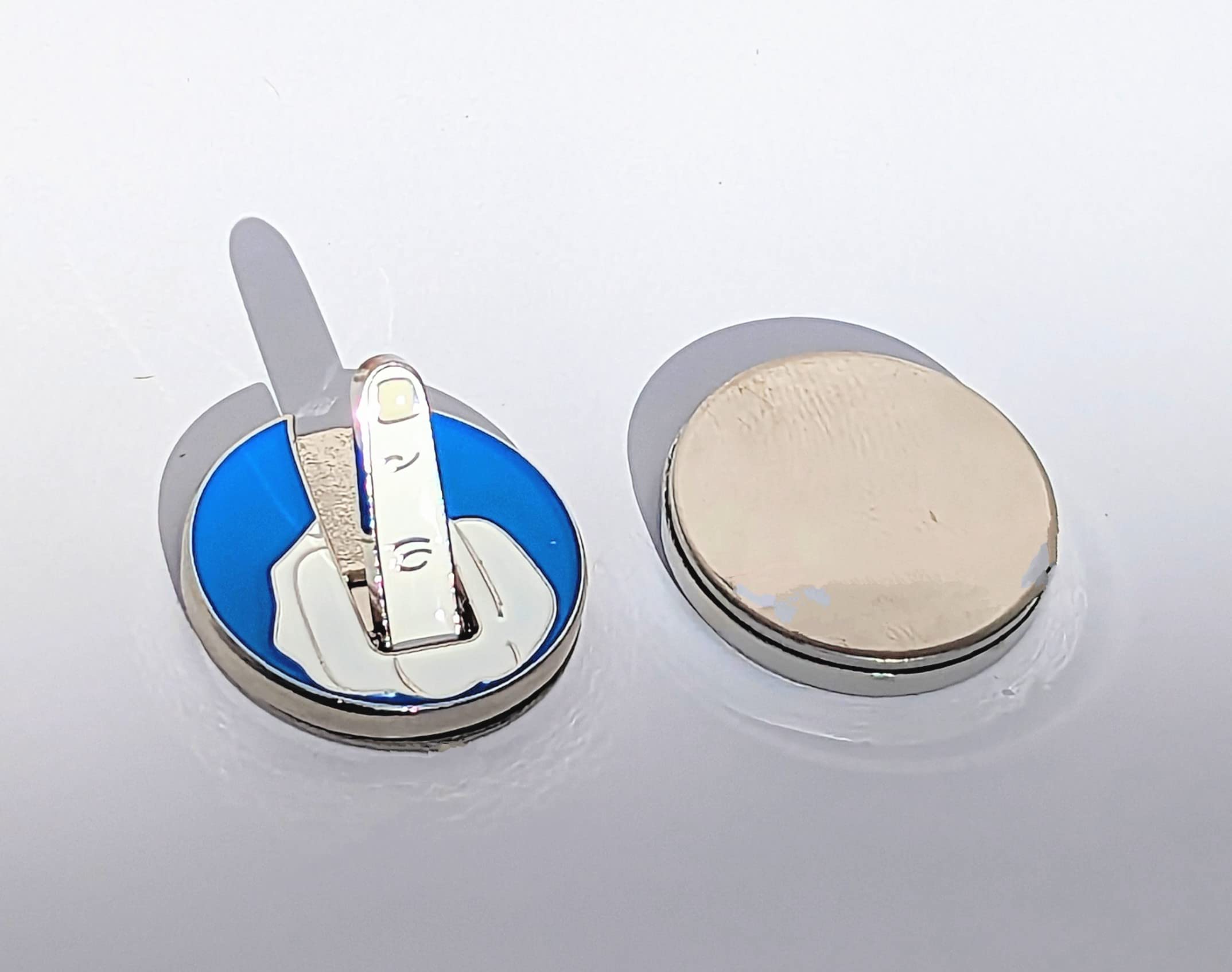 Snapklik.com : Tylson Funny Golf Ball Marker, Middle Finger Lifts ...