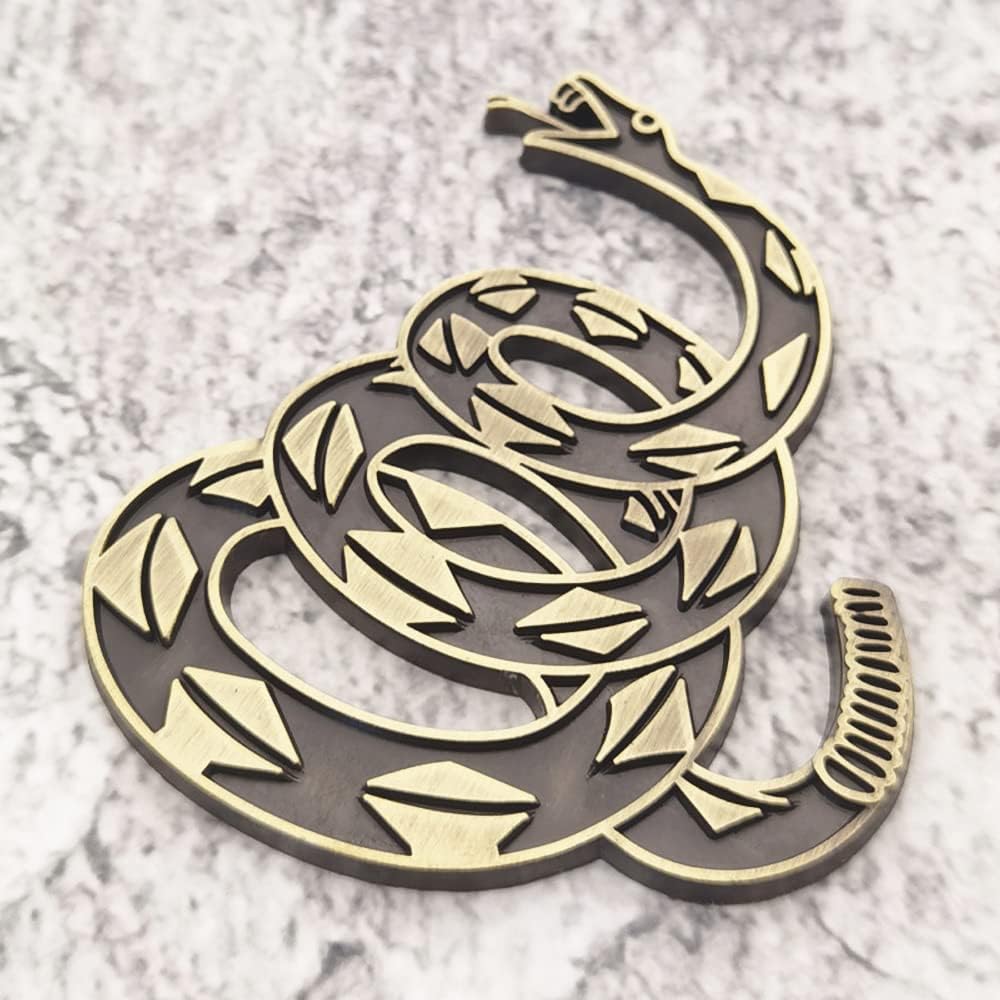 Amazon.com: 1PC Don't Tread ON ME Emblem 3D Metal Badge Rattlesnake ...