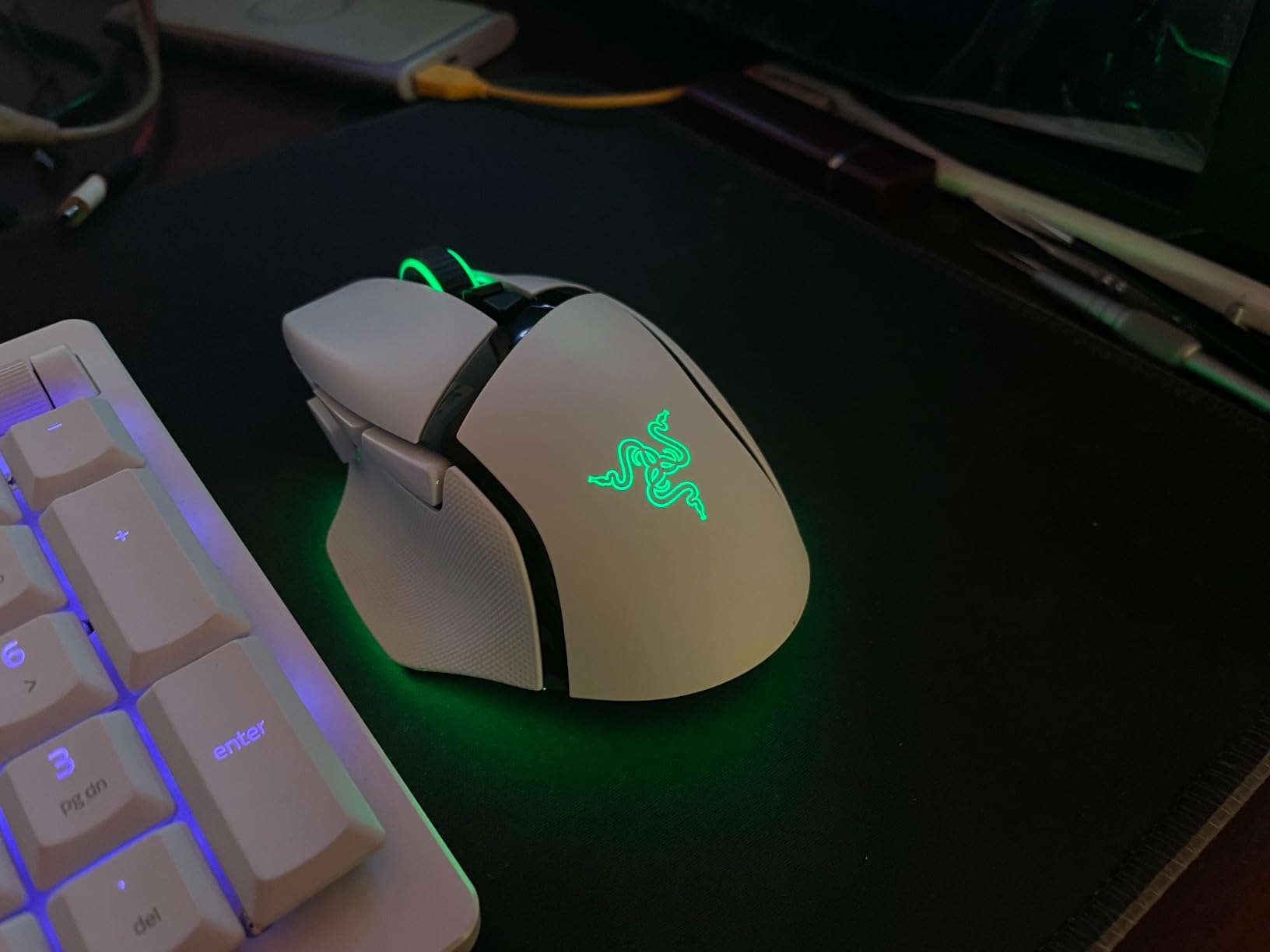 Amazon.in: Buy Razer Basilisk V3 Pro Customizable Wireless Gaming Mouse ...