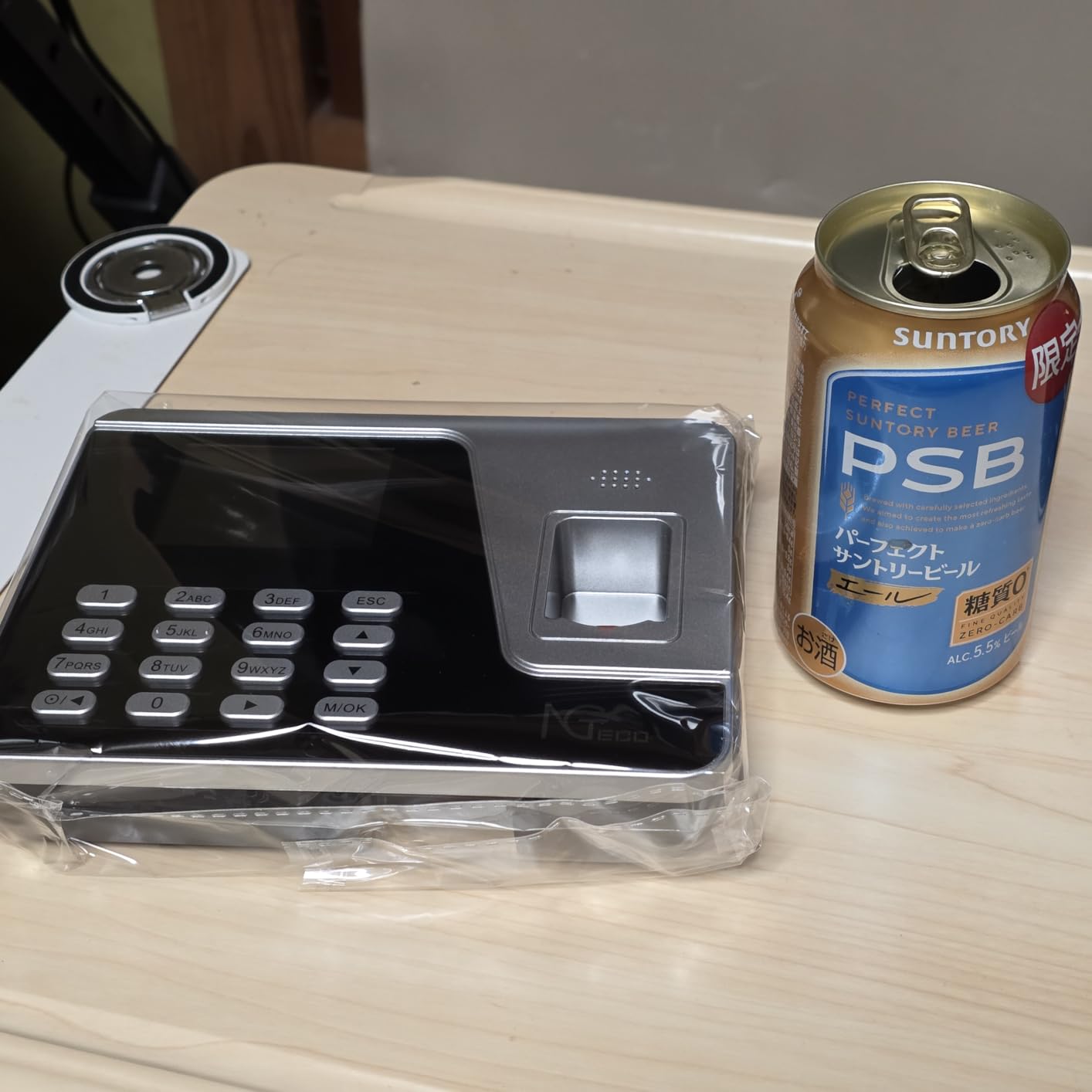 Amazon.co.jp: NGTeco タイムレコーダー 指紋認証 パスワード認証 勤怠管理 USBデータ転送対応 不正打刻防止 壁掛け式 ...