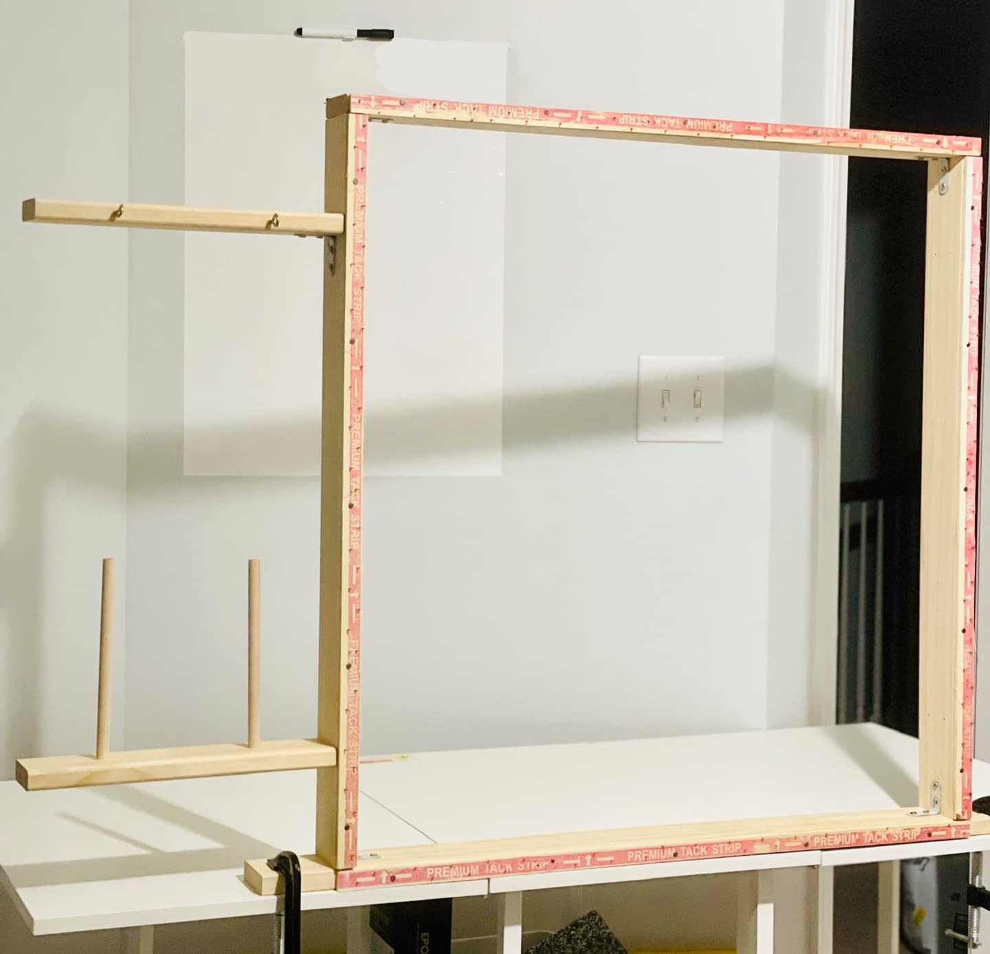 $15/mo - Finance Tufting Frame, Rug Tufting Frame, 29.5” x 29.5 ...