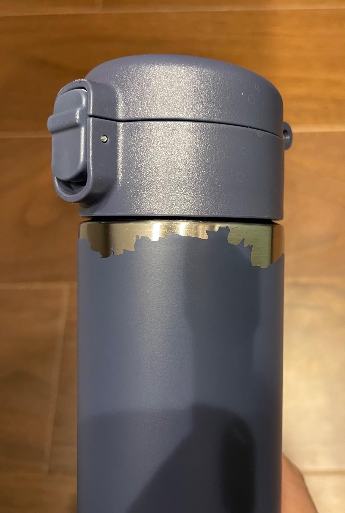 Amazon｜和平フレイズ 食洗器対応 シームレス 水筒 マグボトル 700ml アイボリー ワンタッチ栓 真空断熱ボトル 保温 保冷 RH-1701｜水筒・マグボトル オンライン通販