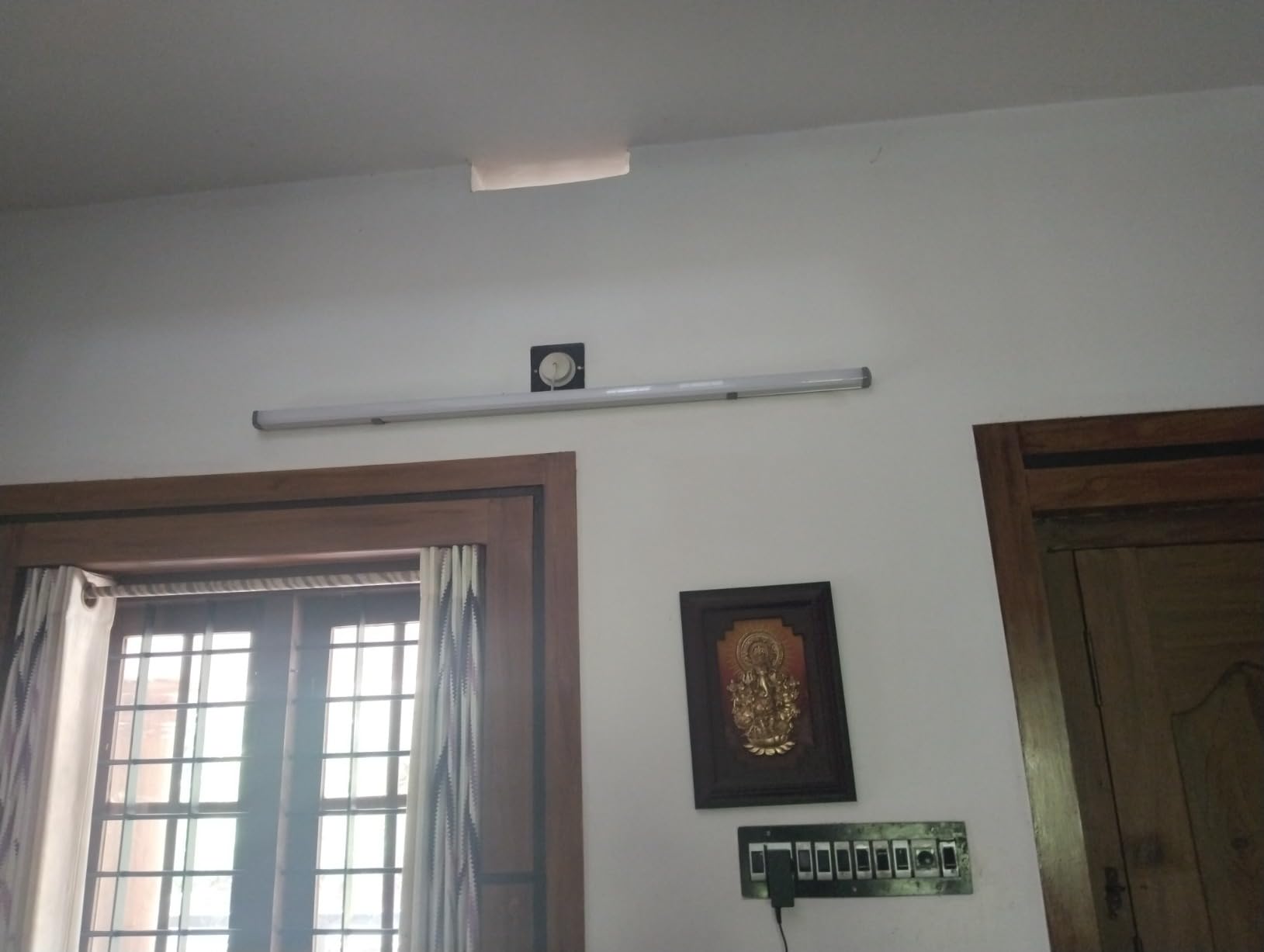 Nortek Essenza+ 40 watt led tube lights for home - Cool White LED ...