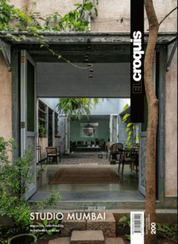 Amazon.com: STUDIO MUMBAI, 2012 / 2019: Espacio Intermedio / In-between ...