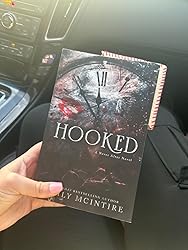 Amazon.com: Hooked (Collector's Edition) (Never After, 1): 9781464230592: McIntire, Emily: Books
