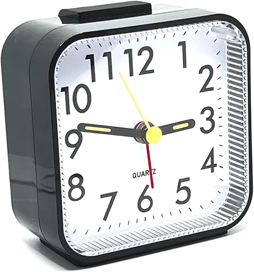 Amazon.de: GUIGUZHJ Wecker Analog Ohne Ticken mit Licht und ...