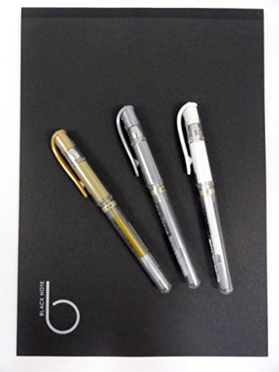 Amazon.com: uni-ball Signo Value Set 3 Gel Ink Balpoint Pens (White ...