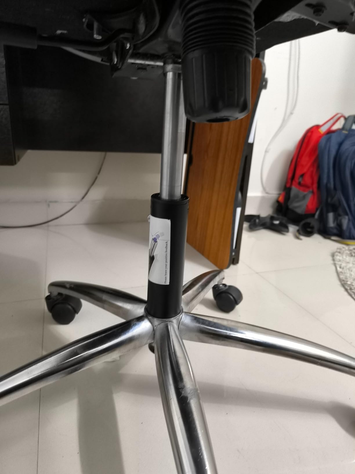 SELTOS Office Revolving Chair Stainless Steel Hydraulic Chair Lifter ...