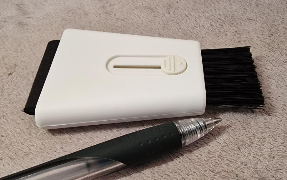 2 in 1 Keyboard Cleaner Brush Duel Head Screen and Keyboard Wipe ...