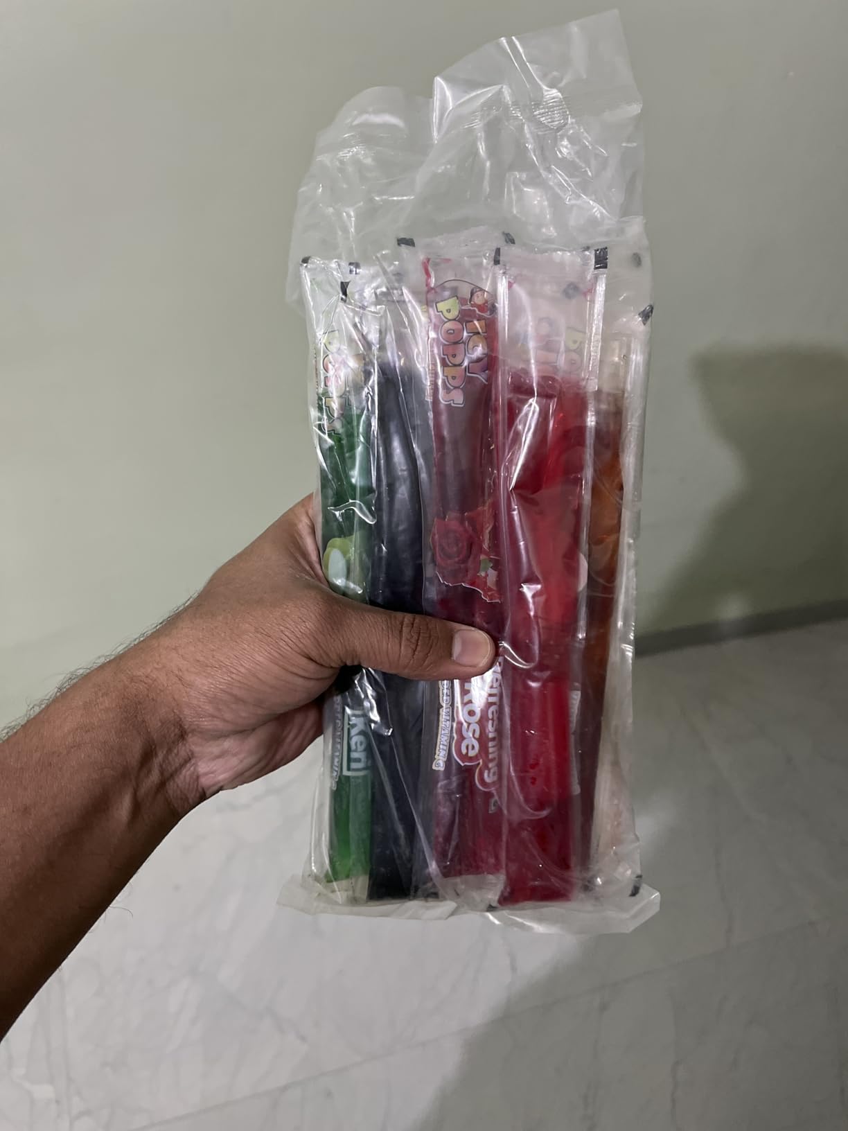 ICY POPPS Edible Ice Sticks | Comes with 11 Refreshing Flavours | Mango ...