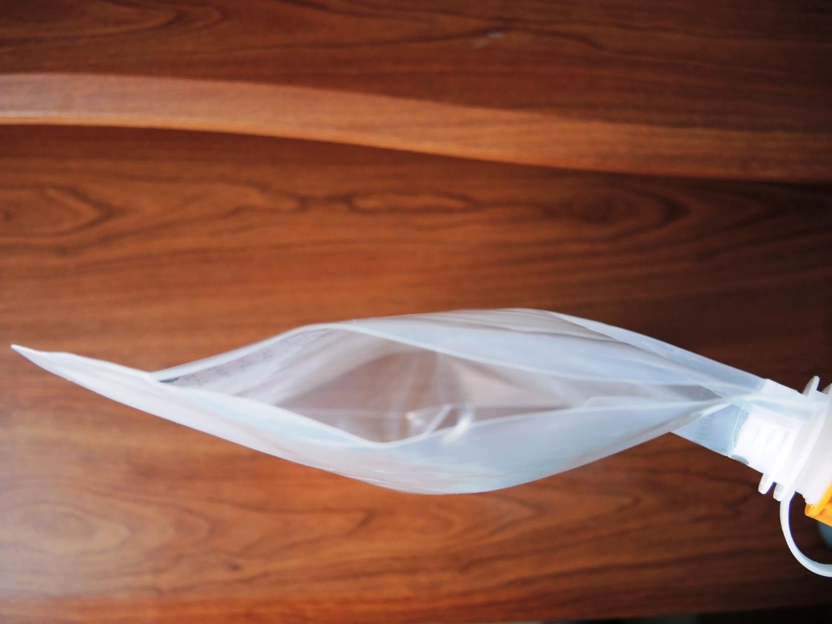 Amazon.co.jp: エバニュー(EVERNEW) Water bag 2L EBY724 : スポーツ＆アウトドア