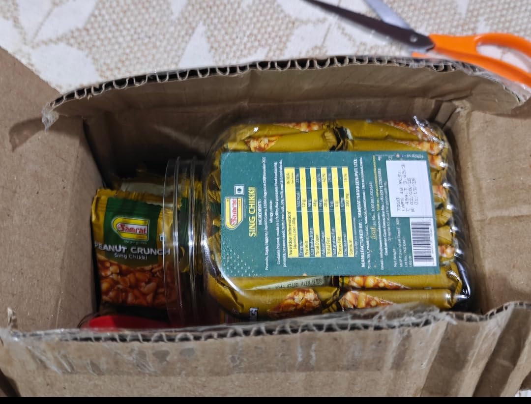 Samrat | Peanut Sing Chikki Indian Sweets |Crunchy Gud Patti and ...