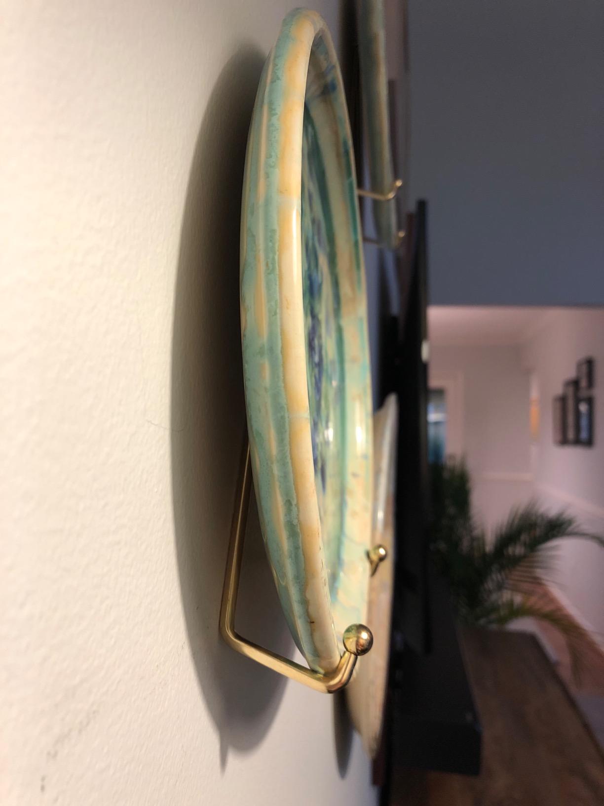 Amazon.com: National Artcraft® Wall Mount Plate Hanger - Brass-Finish ...