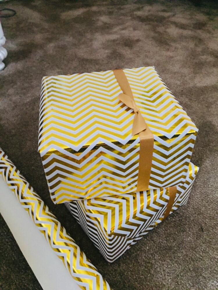 Amazon.com: 6 Rolls Gold and Silver Foil Gift Wrapping Paper for ...