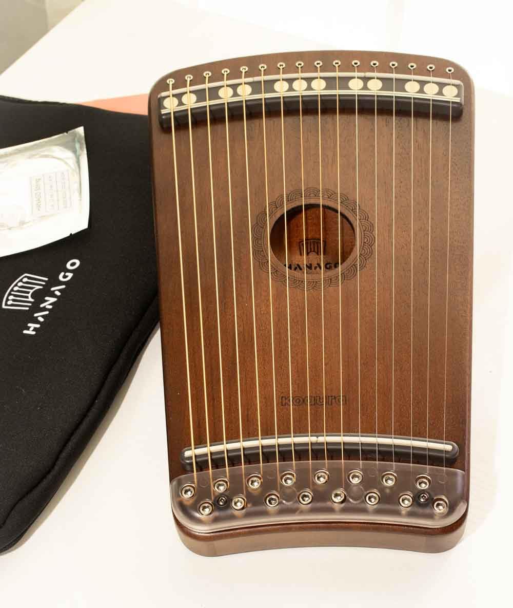 Amazon.com: Korean Guitar Harp | Hanago [16 Keys and Chromatic 28 notes ...